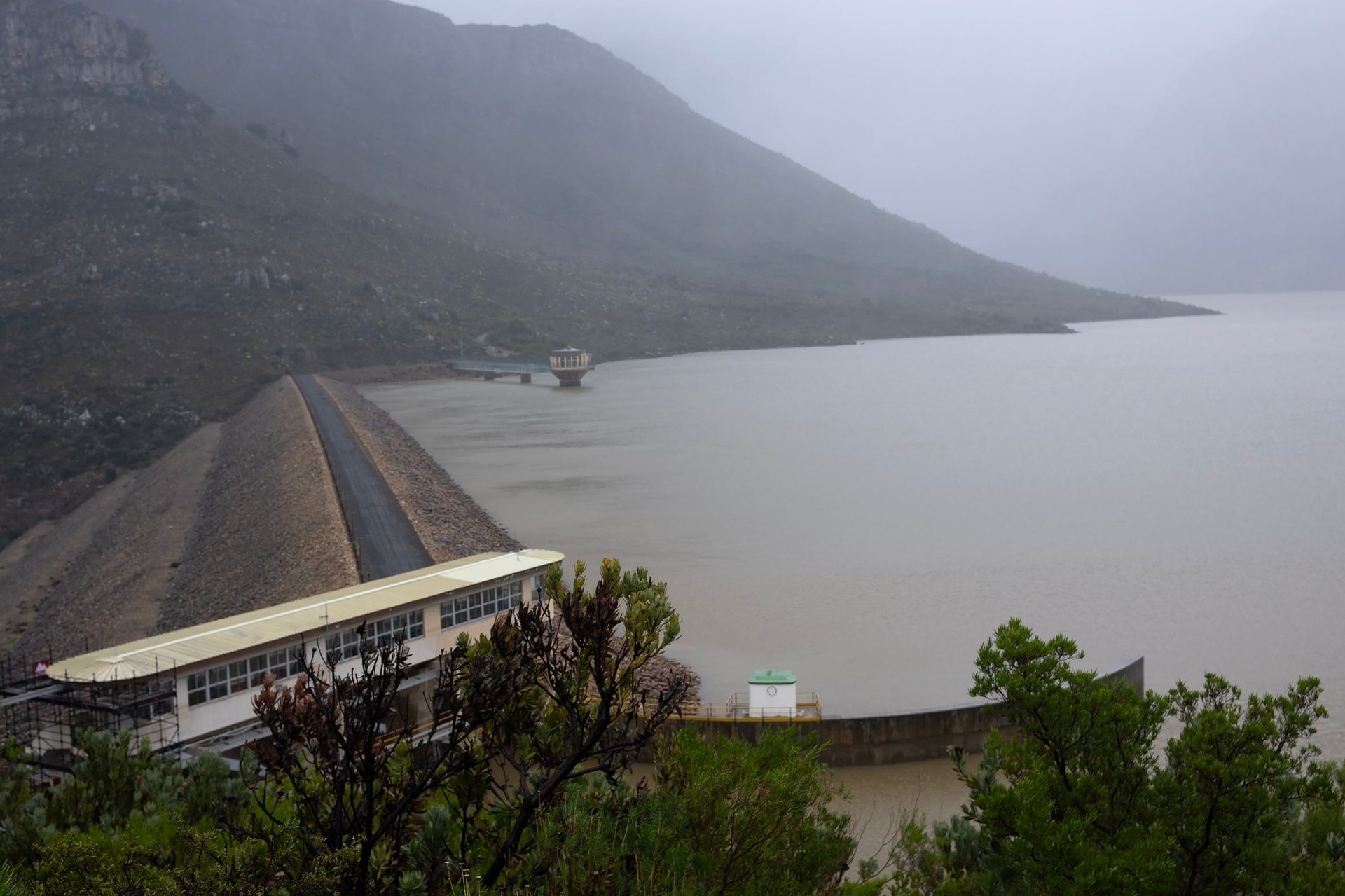 Calls to urgently save water as dam levels drop - Smile 90.4FM