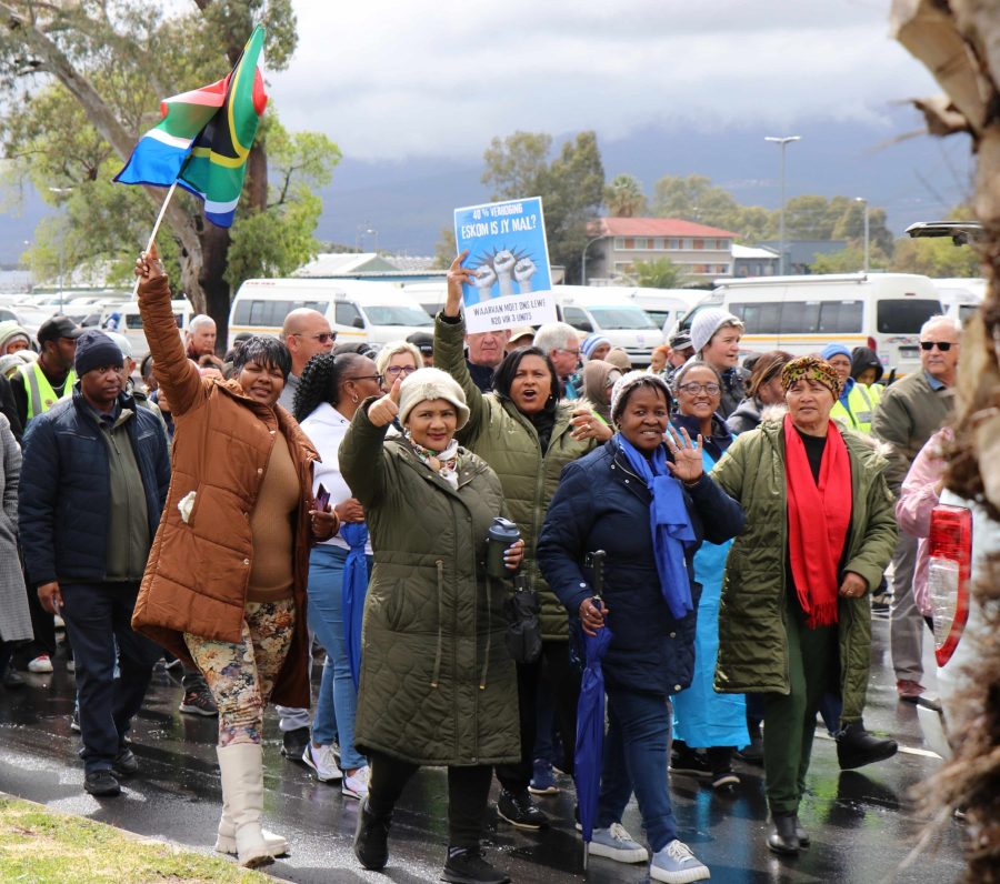 Drakenstein residents protest against Eskom's proposed 40% tariff hike ...