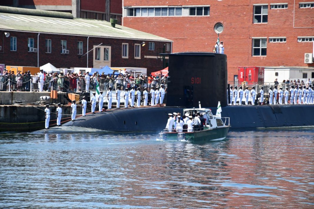 Queues, delays and frustration as Navy Festival draws thousands - Smile ...
