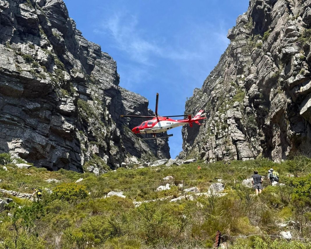 Wingsuit Base Jumper Dies Following Incident on Table Mountain - Smile ...
