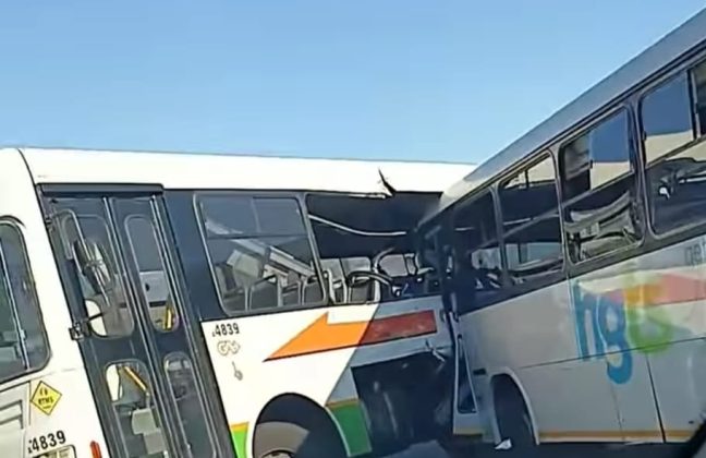 Golden Arrow Driver Suspended After Morning Crash - Smile 90.4FM